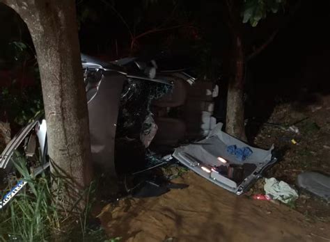 Jornal Sudoeste Do Estado Três Pessoas Entre Elas Uma Criança Ficam