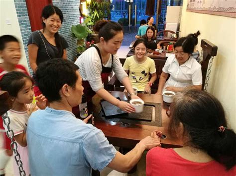 北京养生馆加盟哪家好？ 中医养生药膳馆加盟养生汤食疗项目连锁陈农夫官网