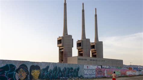 La bienal de arte Manifesta se desplegará en las Tres Chimeneas La