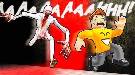 UCIEKAM PRZED STRASZNYM POTWOREM SCP W ROBLOX YouTube