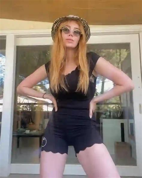 Die Freizügigsten Looks Von Palina Rojinski