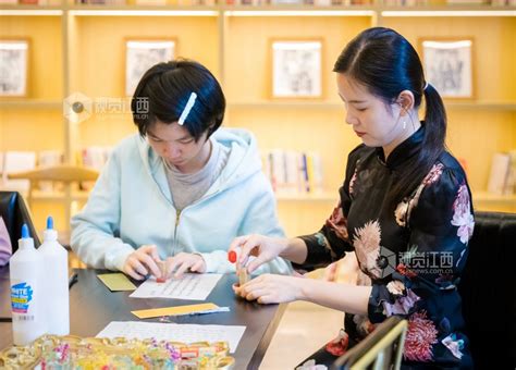 江西南昌：青年夜校为青年人“赋能充电” 视觉江西 大江网首页