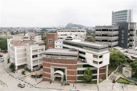 Universidad Católica de Santiago de Guayaquil