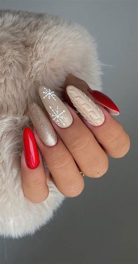 50 Christmas Holiday Nails For A Festive Look White Sweater