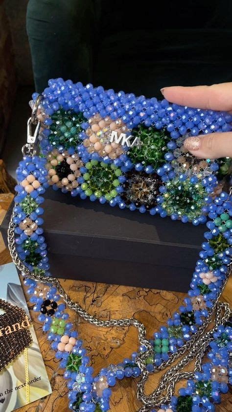 Сумка из бусин в 2024 г Сумки Бисероплетение Самодельные сумки