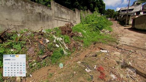 Vídeo Moradores Reclamam De Rua Sem Calçamento E Com Sujeira Em