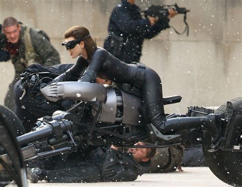 Batman The Dark Knight Rises Anne Hathaway Catwoman 1080p Wallpaper