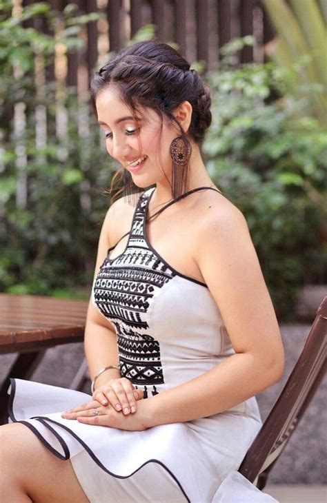 Ashnoor Kaur Dons An Asymmetrical One Shoulder Dress For Her 17th