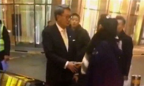 千万豪车相撞，车主因“格局大”火爆网络，5个月后却遭打脸！
