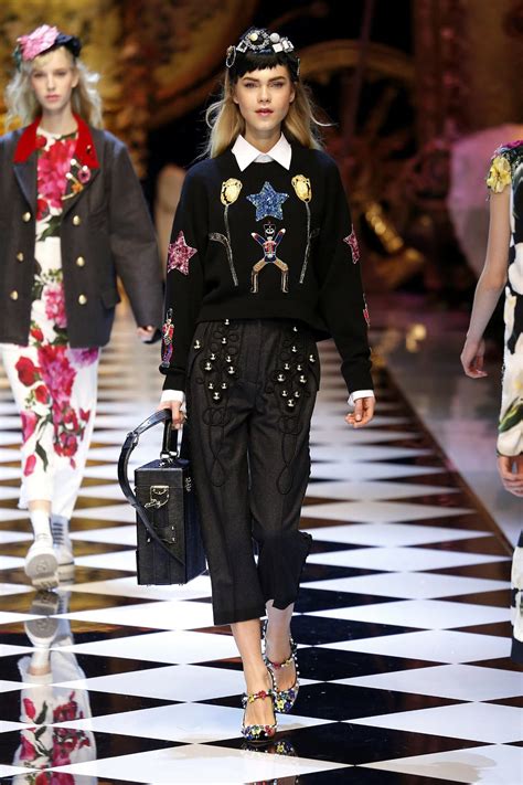 Dolce And Gabbana Ready To Wear Fashion Show Collection Fall Winter