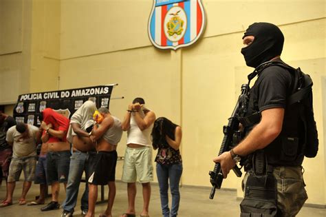 ALFREDO FERNANDES POLÍCIA PRENDE QUADRILHAS QUE ASSALTARAM A SAMSUNG E