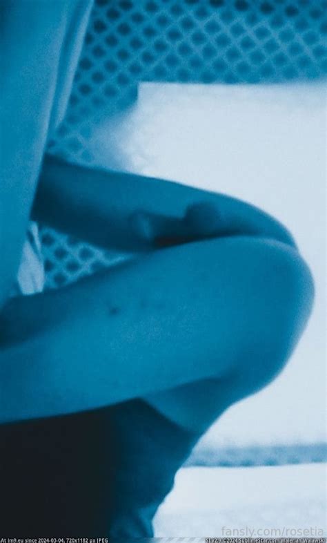 Pic Naked Upload B Instant Upload