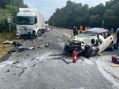 Dramatique Accident Entre Un Camion Et Une Voiture En Loire Atlantique