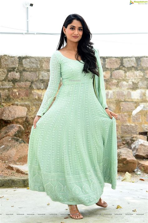 Sandhya Raju S Feet