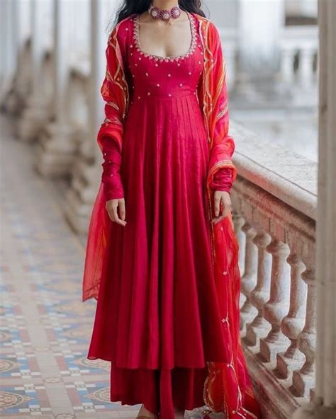 South Asian Desi Fashion On Instagram 🌸🌸🌸🌸 Indianfashion Bangladeshifashion Desiclothing