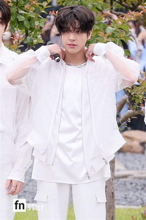 [포토] 엔하이픈 제이크 섹시가이 헉스