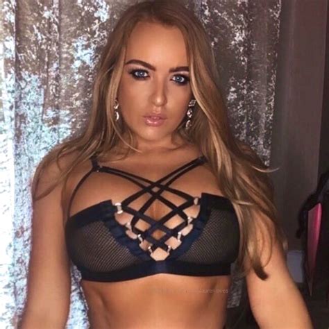 Onlyfans Xxxlaurenloves Model Profile Photos And Links Erotic Beauties