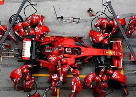 How Much Does A Formula Pit Crew Member Earn