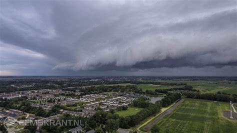 Eind Van De Middag En Vanavond Stevige Regen En Onweersbuien