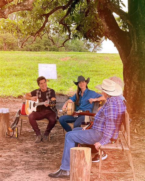 Mato Grossense Bruna Viola é O Destaque Do Viver Sertanejo