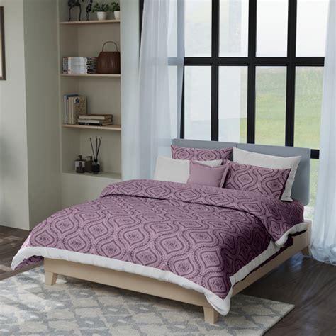 Kadambari 7pc King Bedding Set With Duvet Cover And 4pc Pillow Covers