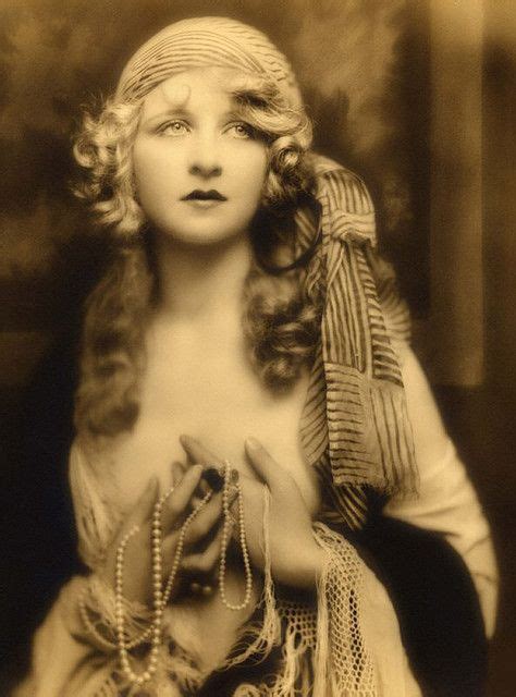16 Ziegfeld Follies Ideas Ziegfeld Follies Ziegfeld Girls Vintage