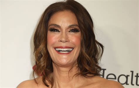 Teri Hatcher Sest Fait Virer Dune Application De Rencontre Jon Hamm