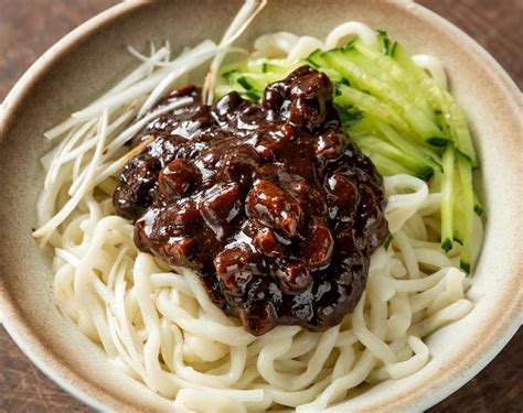 闻名全国的6大面条，吃过4种堪称“面霸”， 你吃过几个呢？口感汤底炸酱面