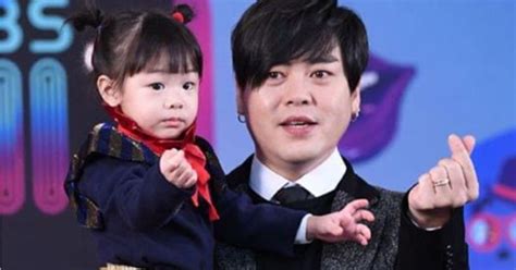 이쁘다고 난리난 문희준 딸 잼잼이 근황 Newsnack