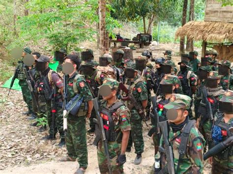 မော်လမြိုင် ရေး ဘုရားသုံးဆူ လမ်းဆုံရှိ စစ်တပ်၏ သက္ကောဂိတ် တပ်စခန်းကို