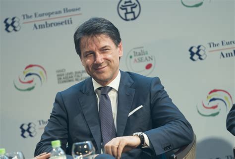 Giuseppe Conte Se La Lega Vuole Capitalizzare I Consensi Chieda Le