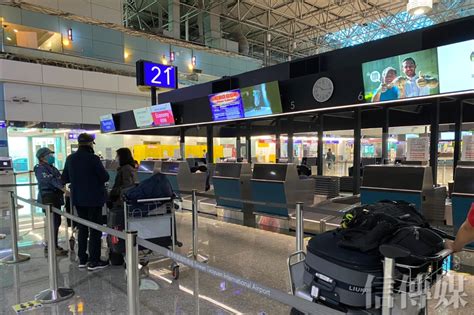 王國材逕自開百萬陸客支票 陸委會卻不知情 不確定的政策讓觀光業面臨巨大壓力 信傳媒