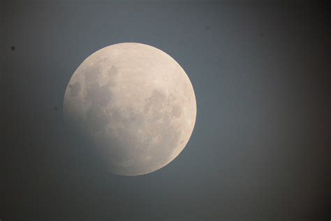 Eclipse Parcial Da Superlua De Setembro