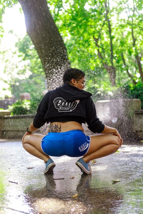 Booty Sweat Crop Hoodie Offbeat Peach