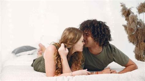 How To Get A Pisces Man Obsessed With You Vekke Sind