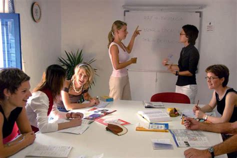 Top 5 Reasons To Learn A Foreign Language