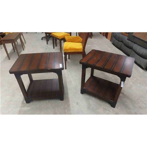 2 Matching Wooden End Tables
