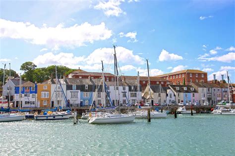 Always Dreamt Of Living By The Sea Here Are 9 Beautiful Seaside Towns