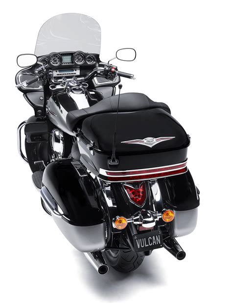 2016 Kawasaki Vulcan 1700 Voyager ABS Review