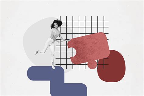 행복 한 미국 소녀의 합성 사진 콜라주 퍼즐 조각을 잡고 성공 일치 전략 진행 작업 페인트 배경에 고립 된 20 24세에 대한