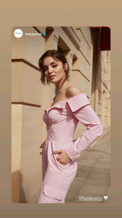 Handemiyy New Story Actresses Classy Outfits For Women Hande Ercel