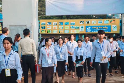 អភិបាលខេត្តរតនគិរី អញ្ជើញបើកកញ្ចប់វិញ្ញាសារ