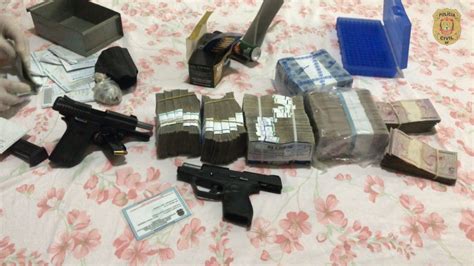 PCDF Prende Dono De Ferro Velho Armas Ilegais E R 181 Mil Em
