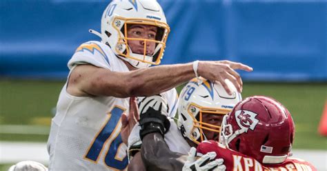 Whats Wrong With Chargers Justin Herbert Mike Williams Keenan Allen