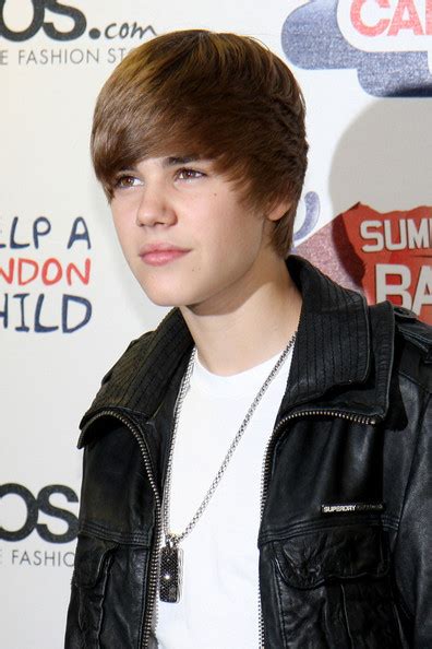 Famosos Net Justin Bieber Fue Acusado De Golpear A Un Chico En La Cara