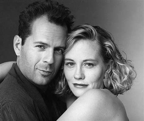 Cybill Shepherd In Moonlighting Photos And Premium High Res Pictures