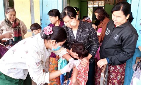 ကျွန်းလှမြို့နယ်၌ ဆုံဆို့၊ မေးခိုင်နှင့် သားအိမ်ခေါင်းကင်ဆာရောဂါ ကာကွယ်ဆေးထိုးနှံပေး