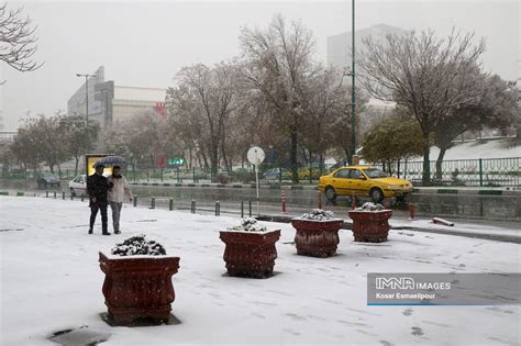 آماده‌باش شهرداری تبریز هم‌زمان با بارش برف پاییزی ایمنا