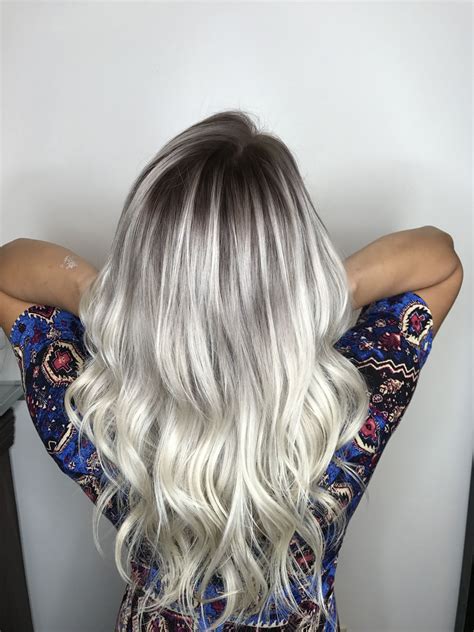 Platinum Blonde With Dark Shadow Root Dark Roots Blonde Hair Icy