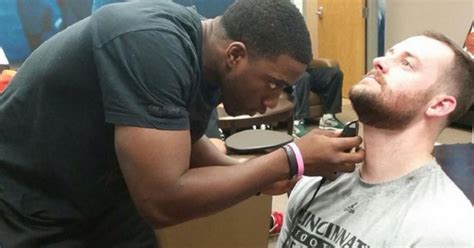 Need A Haircut In Green Bay You Can Call Packers Rookie Kennard